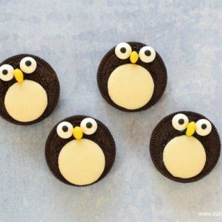 Easy Mint Flavour Oreo Penguins Fun Food Tutorial - Eats Amazing.