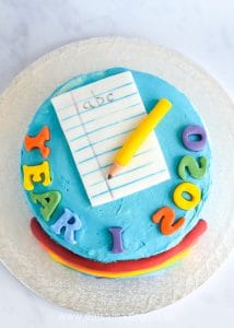 Easy End of the School Year Cake - Eats Amazing.